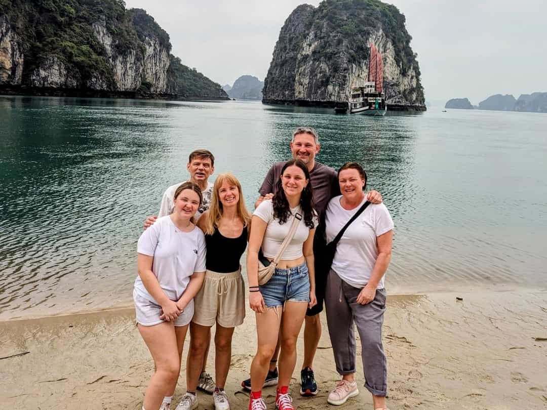 Global travel, local experts | TravelLocal